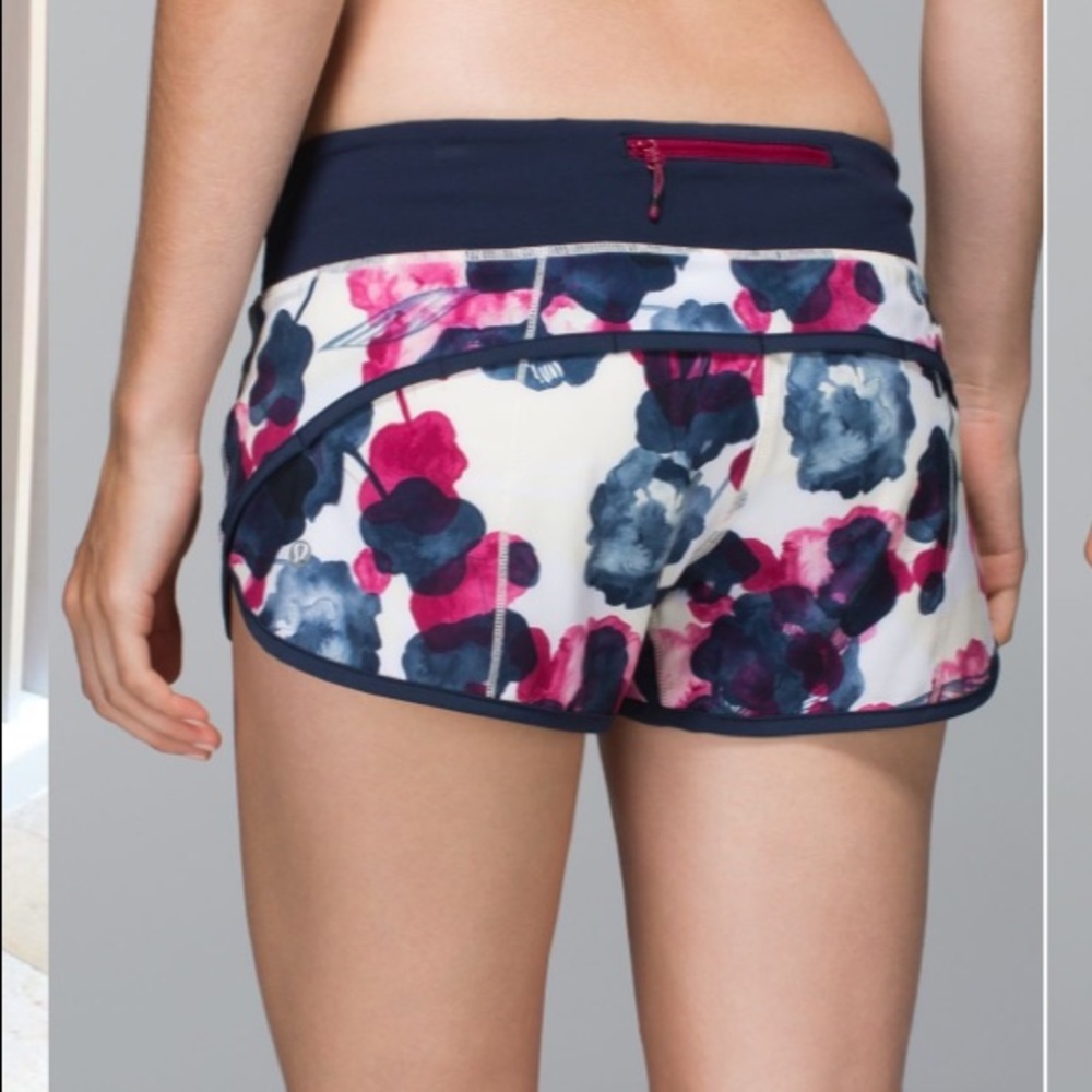 Lululemon Rare Speed Short Inky Floral - Gem